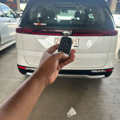Kia Carnival 2020-2023 Genuine 6 Buttons Smart/Prox Remote Key P/N: 95 ...